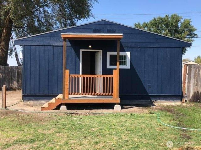 4016 Sandy St NE, Moses Lake, WA 98837