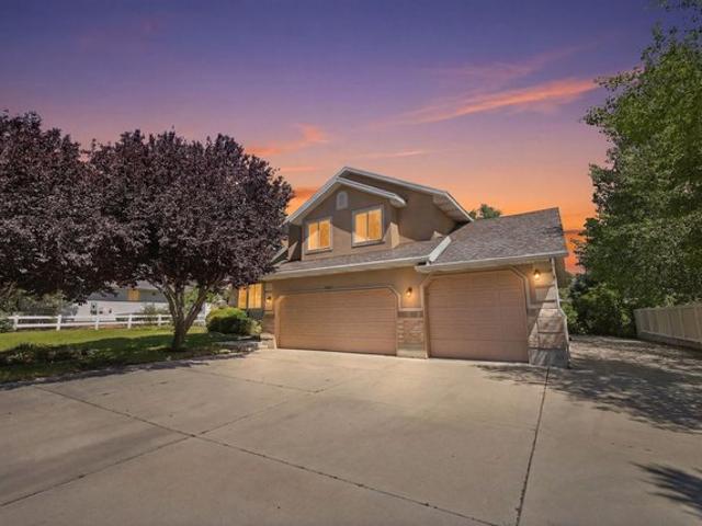 4016 W Kelvingrove Cir S, South Jordan, UT 84095