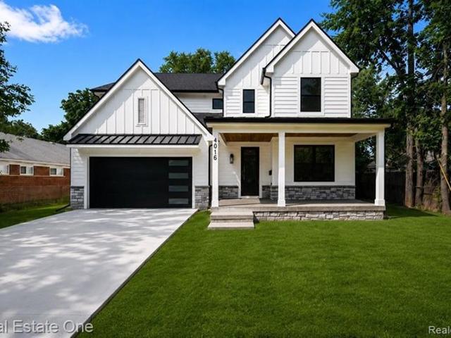 4016 W Webster Rd, Royal Oak, MI 48073