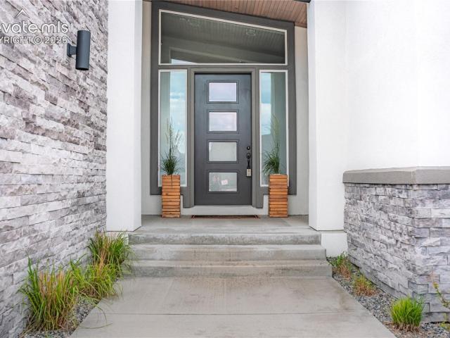 4017 Notch Trail