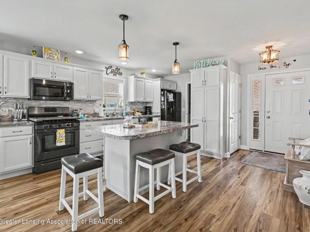 4017 Eastbridge Circle