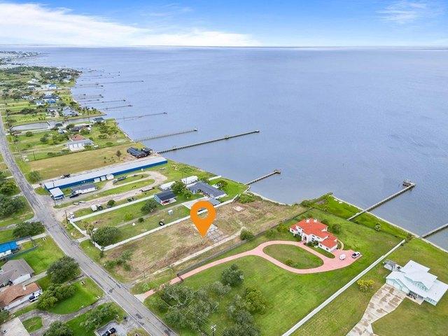 4017 Loop # 1781, Rockport, TX 78382