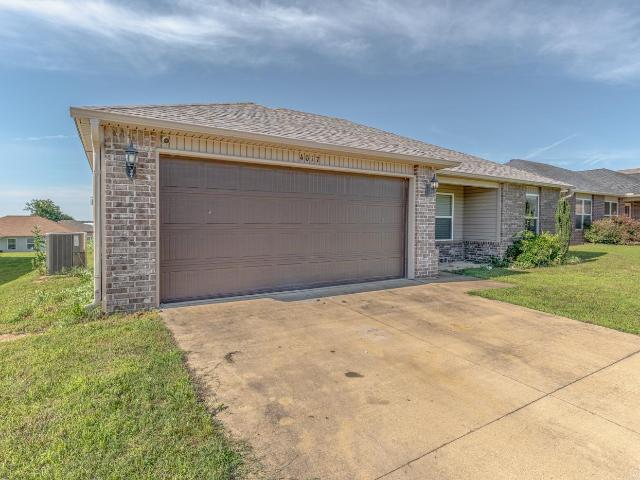 4017 Willow Ridge Dr