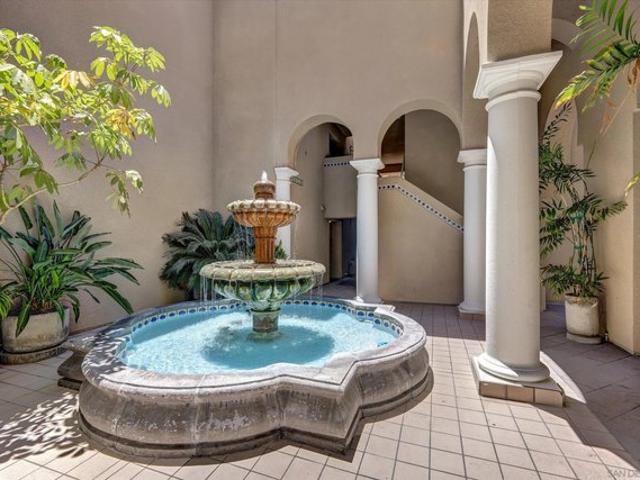4018 Nobel Dr Unit 301, San Diego, CA 92122