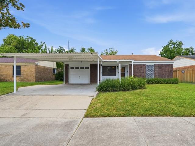4018 Darlinghurst Dr, Houston, TX 77045