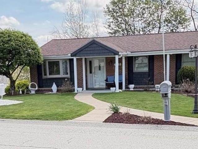 4018 Firethorn Dr, McKees Rocks, PA 15136