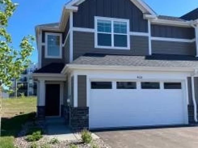 4018 Hayward Ave N, Oakdale, MN 55128