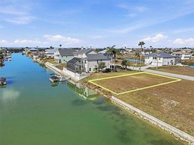 4018 Sheephead Dr, Hernando Beach, FL 34607