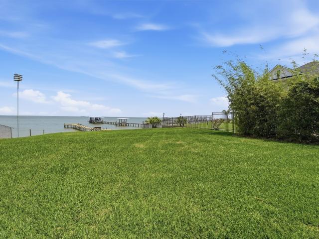 4019 Bayshore Dr, Bacliff, TX 77518 | MLS #10331