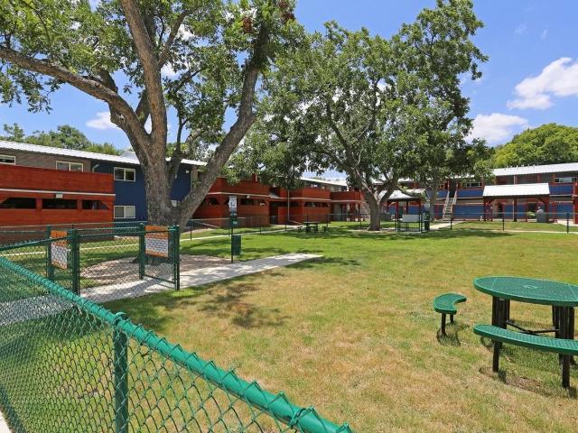4019 Vance Jackson 1 Bedroom Apartment for Rent at 4019 Vance Jackson Rd, San Antonio, TX 78213