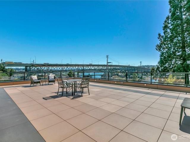 4019 4th Ave NE Apt B, Seattle, WA 98105