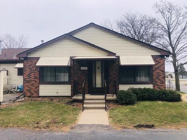 40105 Newport Dr Unit 358, Plymouth, MI 48170