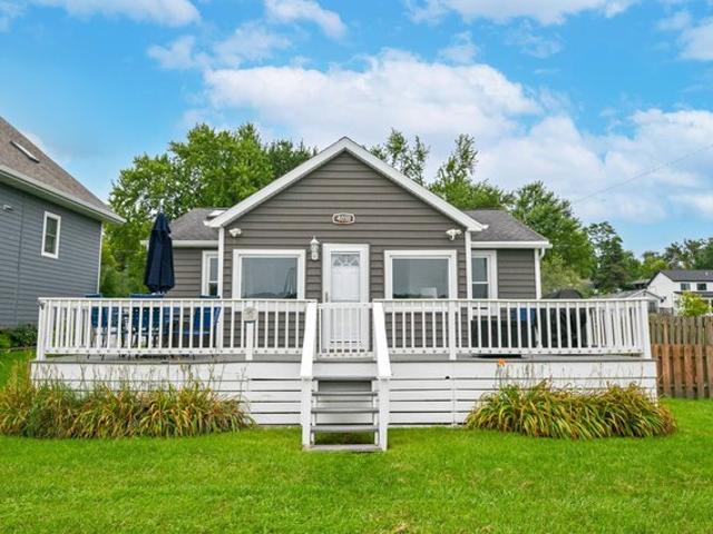 4010 Masche Dr, Delavan, WI 53115