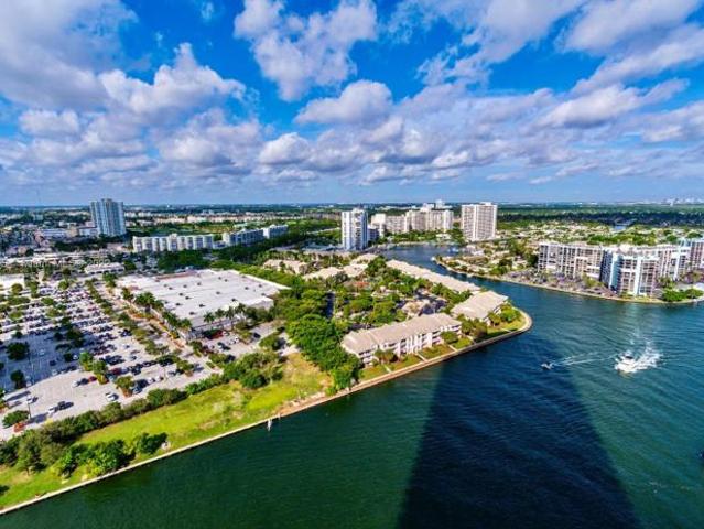 4010 Ocean Dr S #2304, Hollywood, FL 33019