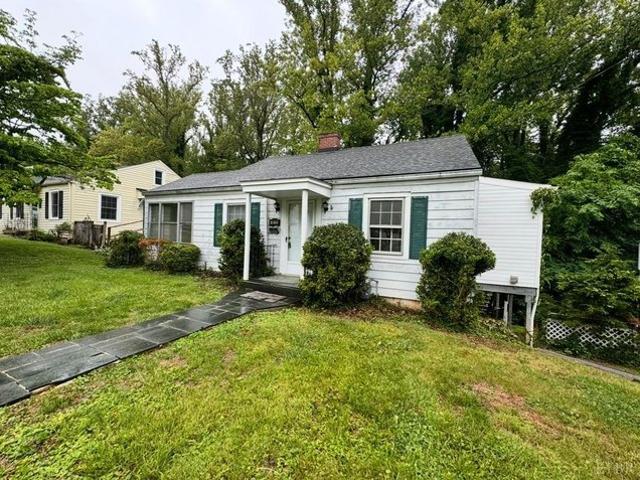 4010 Summit St, Lynchburg, VA 24503