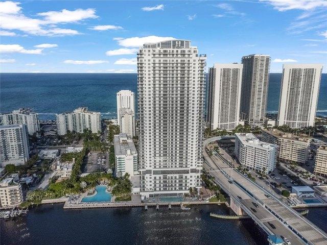 4010 S Ocean Dr Unit R1801, Hollywood, FL 33019