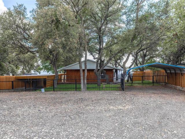 4010 Seneca Circle