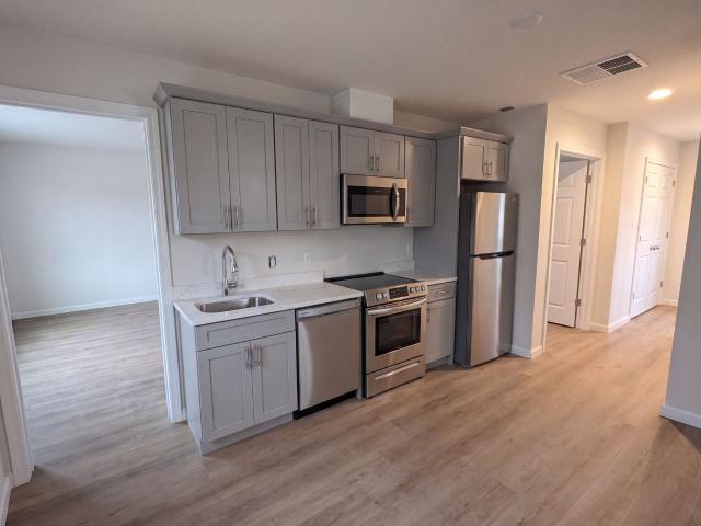 4010 4014 3rd Street SE