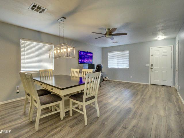 40110 n thoroughbred way