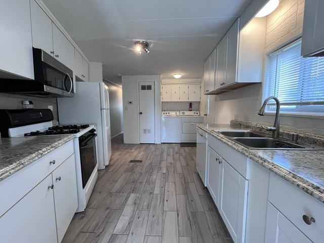 40114 N Tothill Cir, Sterling Heights, MI 48310