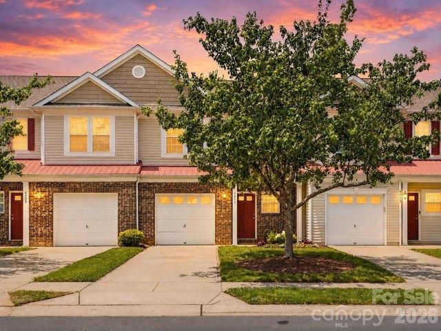 4011 Abbottsbury Dr, Fort Mill, SC 29707