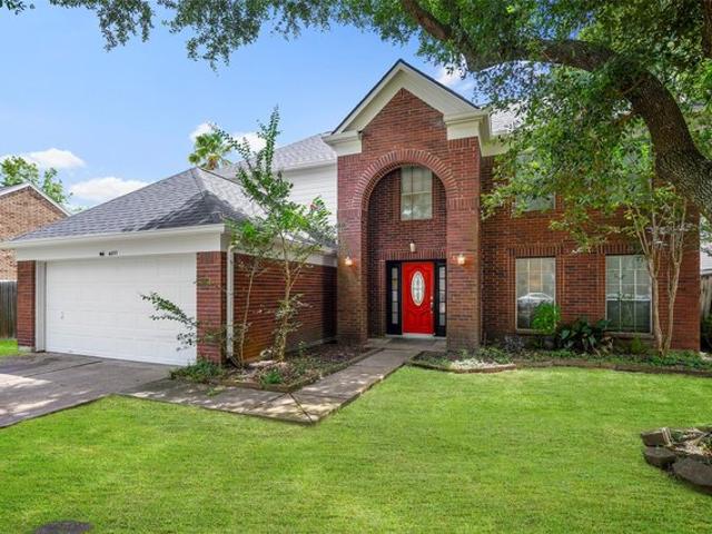 4011 Cedarwood Dr, Pearland, TX 77584