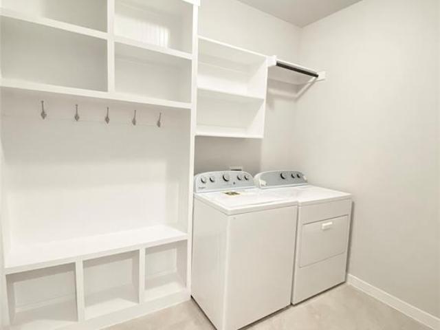 4011 Goldfinch Haven