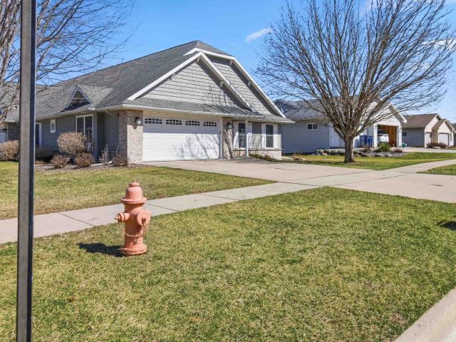 4011 Greenbriar Drive