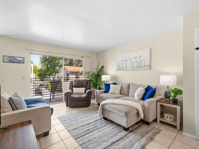 4011 Lamont St Unit 2G, San Diego, CA 92109