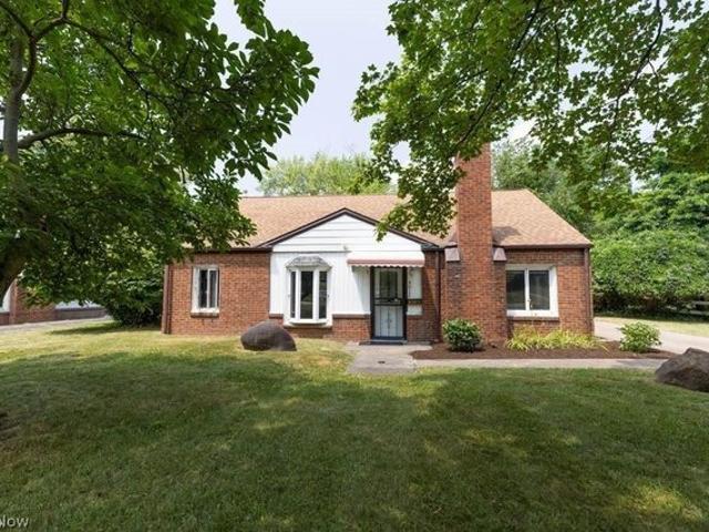 4011 Lancaster Rd, South Euclid, OH 44121