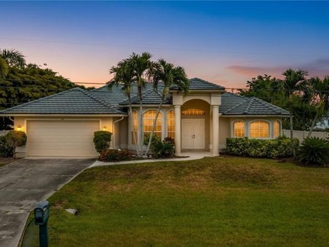 4011 SW 16th Pl, Cape Coral, FL 33914