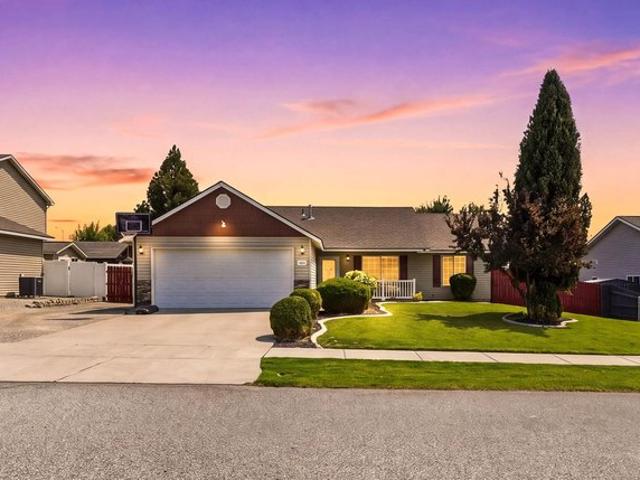 4011 Twilight Ct, Pasco, WA 99301