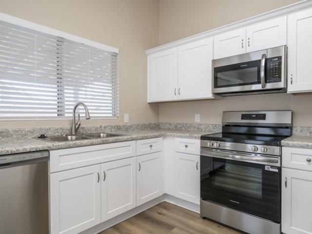 4011 W Chama Dr, Glendale, AZ 85310