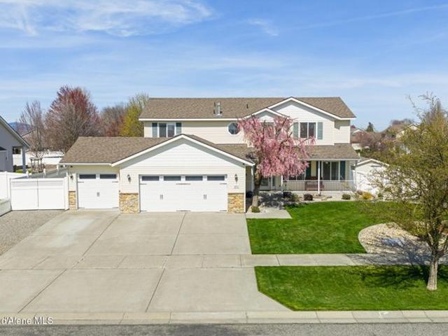 4011 W Princetown Ln, Coeur d'Alene, ID 83815