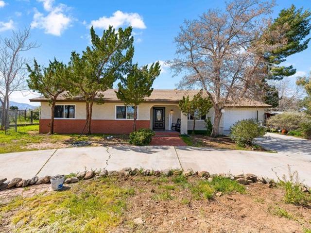 40121 W 13th St, Palmdale, CA 93551