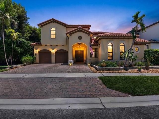 4012 Artesa Dr, Boynton Beach, FL 33436