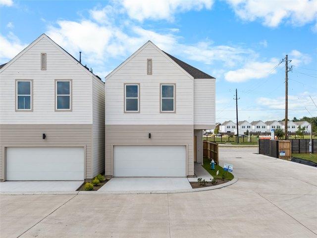 4012 Buffalo Moon Dr, Houston, TX 77019