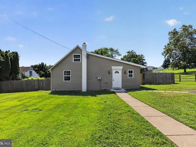 4012 Greenwood Ave, Upper Chichester, PA 19061