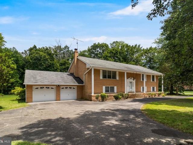 4012 Hanson Rd, White Plains, MD 20695