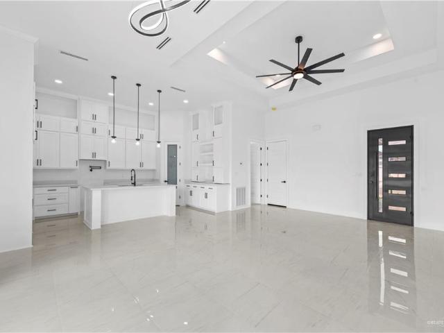 4012 S Duncan Lane