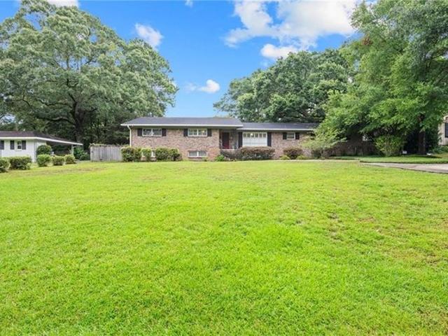 4012 Sierra Dr, Mobile, AL 36693