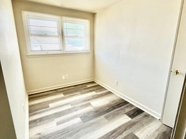 4012 Southern Parkway 1 Bedroom Apartment for Rent at 4012 Southern Pkwy, Louisville, KY 40214 Wyandotte