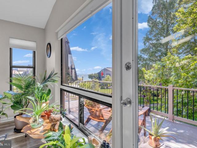 4013 Carousel Way