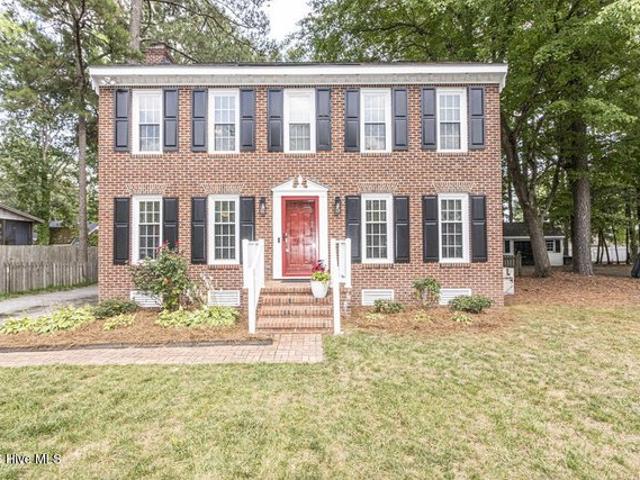 4013 Crosswinds Dr, Rocky Mount, NC 27803