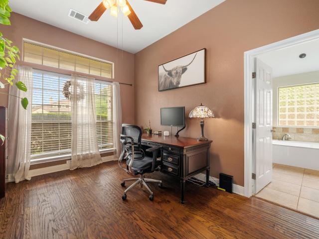 4013 Harvey Penick Dr, Round Rock, TX 78664 | MLS #9318