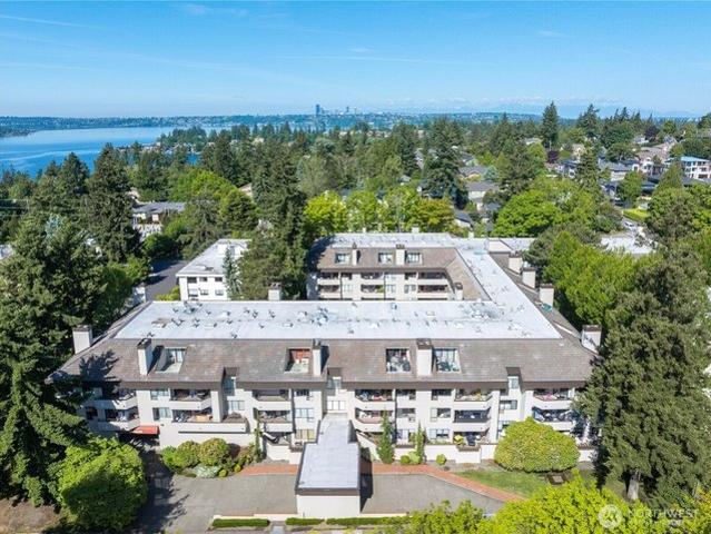 401 100th Ave NE Apt 214, Bellevue, WA 98004