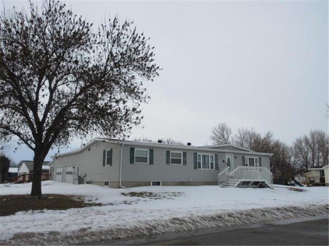 401 10th Ave NW, West Fargo, ND 58078