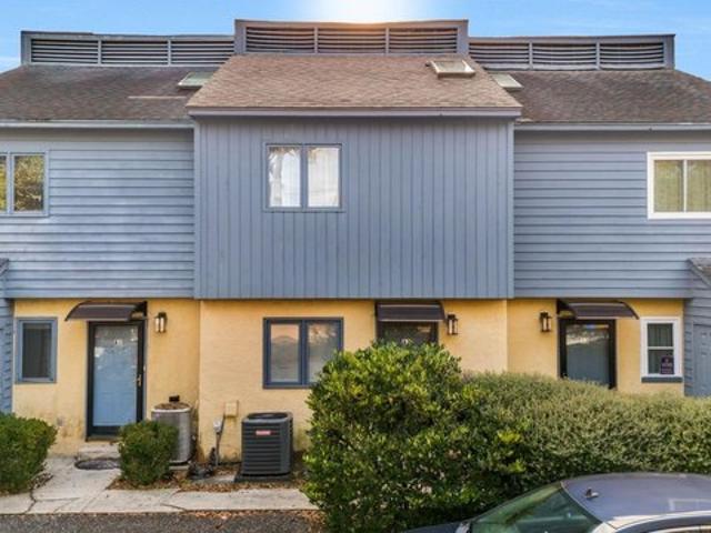 401 10th Ave S Apt A1, Myrtle Beach, SC 29577