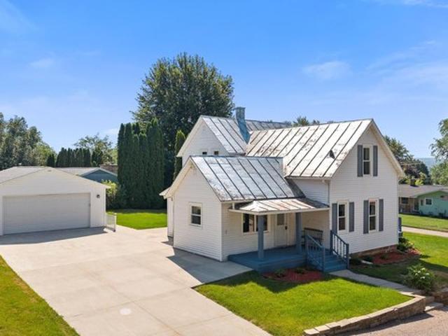 401 15th St Unit 1708, Baraboo, WI 53913