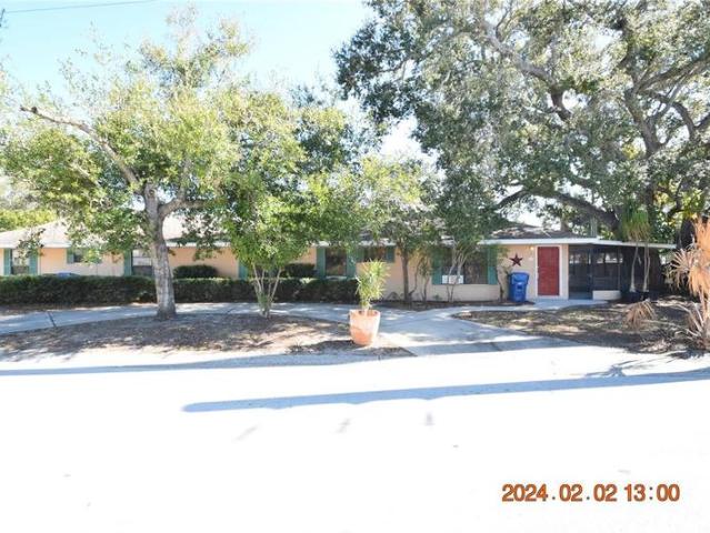 401 1st Avenue Northeast, Largo, FL 33770